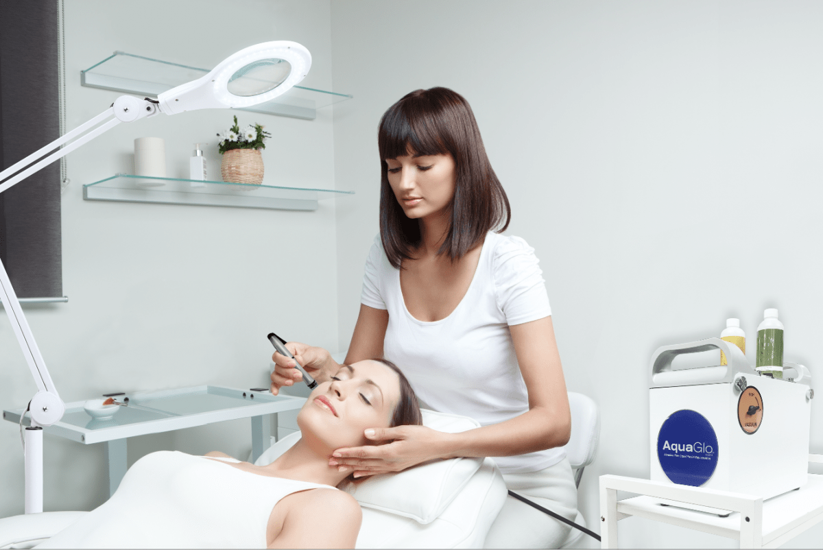 Aquaglo Facial using hydradermabrasion: No discomfort, no downtime ...