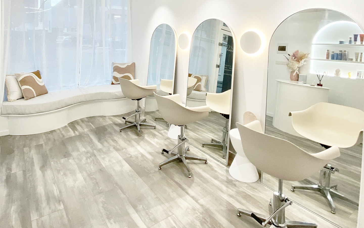 Coastal & Natural | Salon Interior Design Inspo | by Comfortel