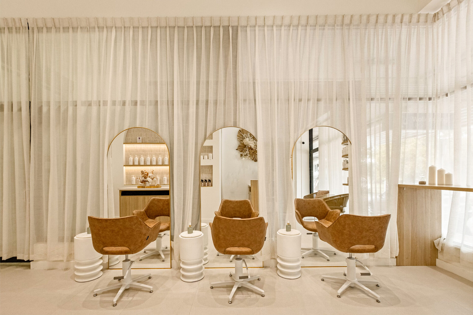 Curves & Arches: Honey & Muse Salon Spaces | Comfortel