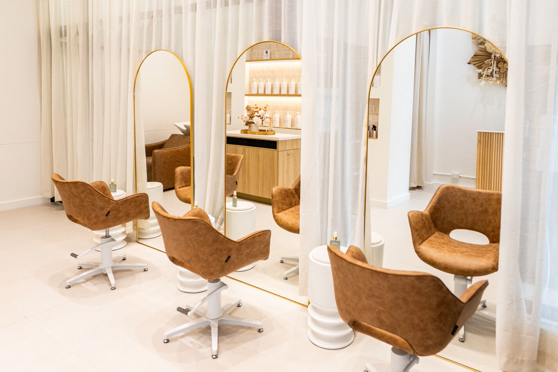 Curves & Arches: Honey & Muse Salon Spaces | Comfortel