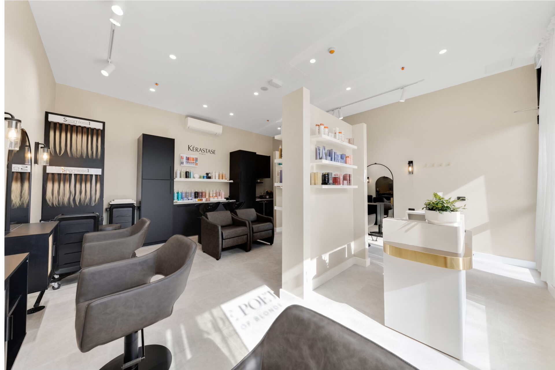 A Petite Salon with a Big Impact: Blonde Poetry Salon Spaces | Comfortel