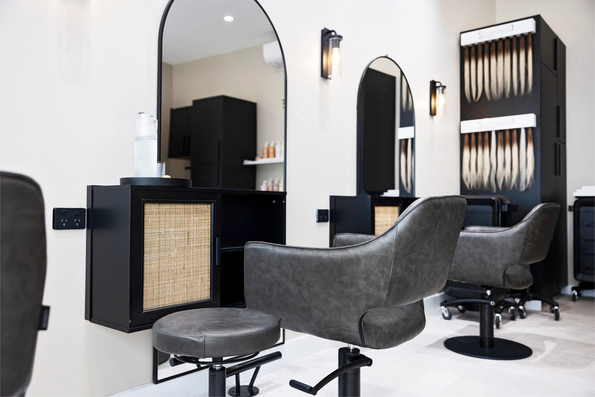 A Petite Salon with a Big Impact: Blonde Poetry Salon Spaces | Comfortel