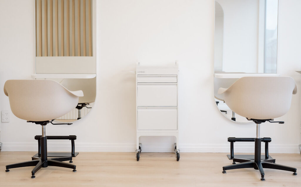 Mastering the Art of a White Salon Space: Merle, The Salon | Comfortel